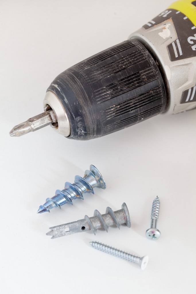 How To Hang Heavy Items On a Wall - In My Own Style