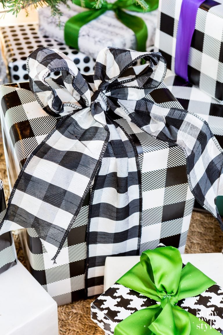 How to Make a Ribbon Bow for Wreaths, Gifts & Decor (Step-by-Step) - In ...