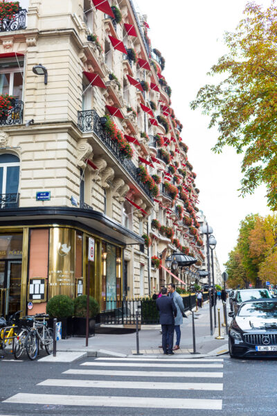 Walking All Around Paris - In My Own Style