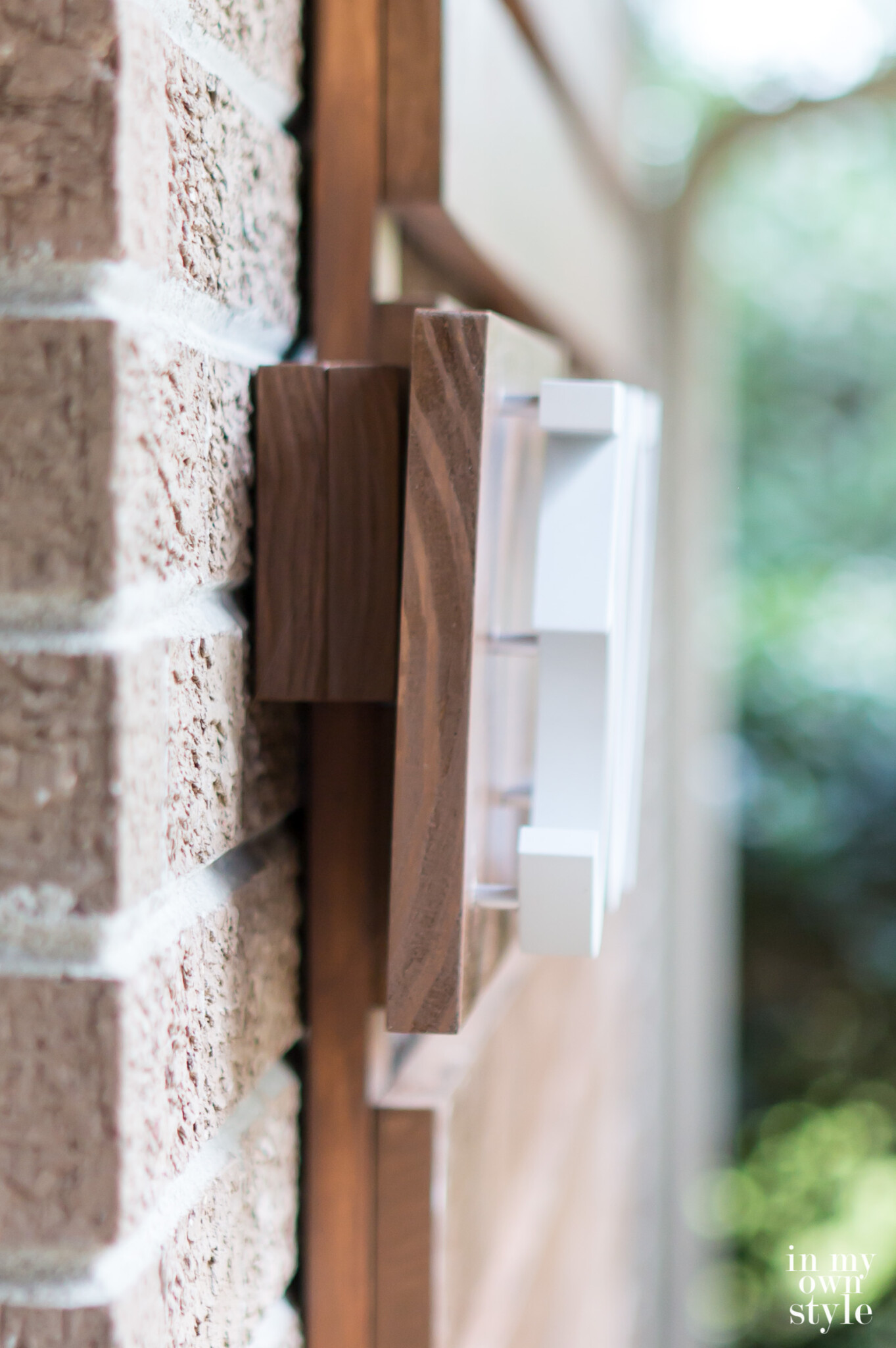 How to Attach Floating Modern House Numbers To A Home's Exterior - In ...