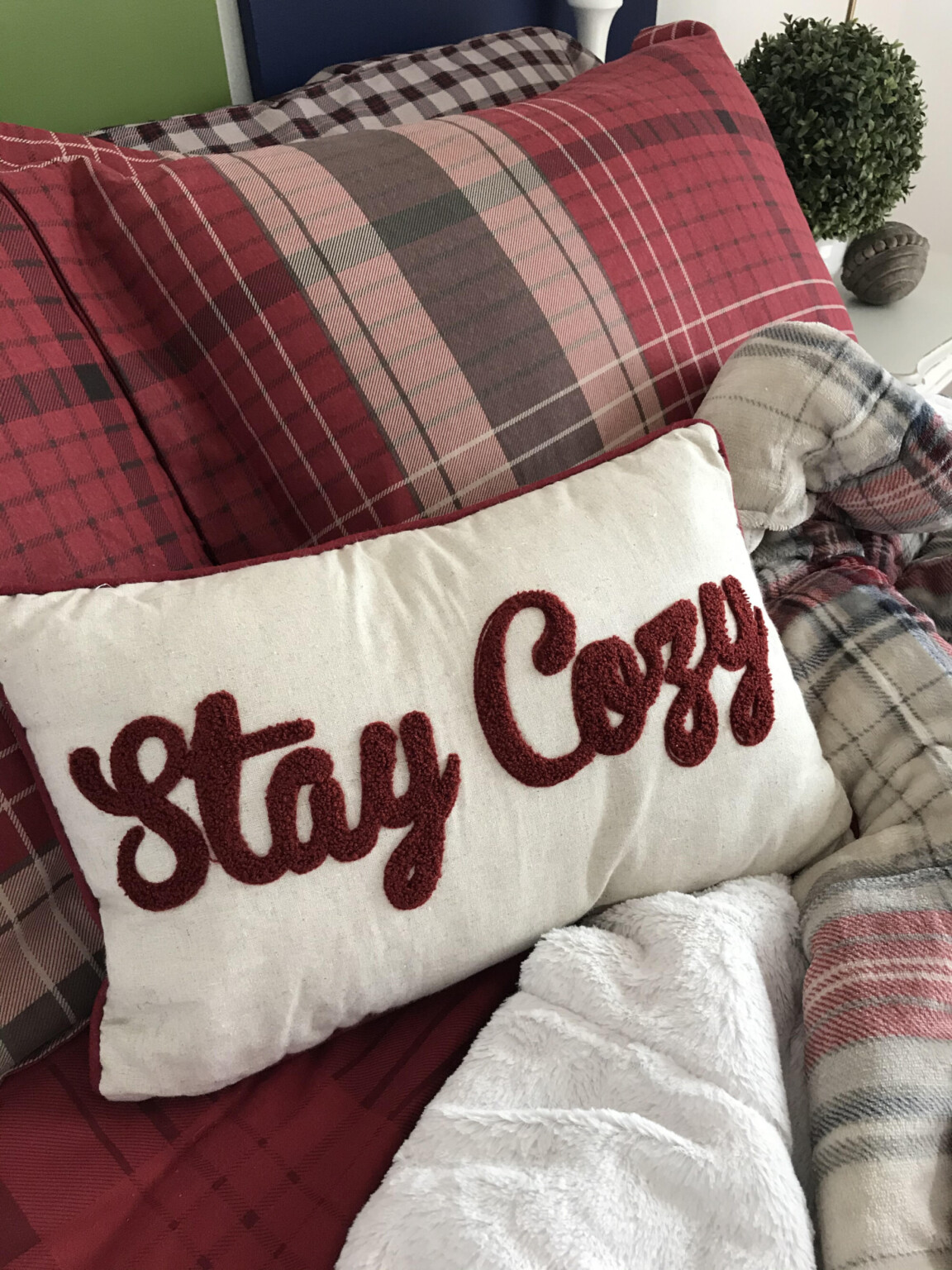 Creating a Comfy Cozy Guest Room - In My Own Style