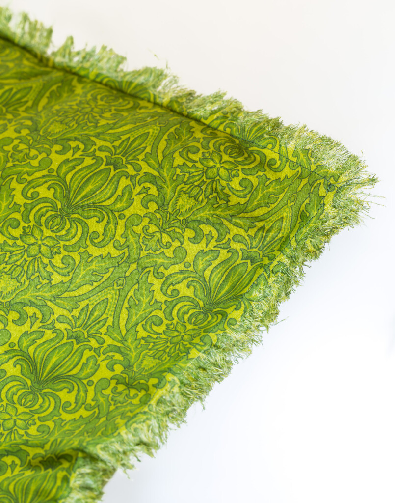 How to Make Fringe for a Pillow - In My Own Style