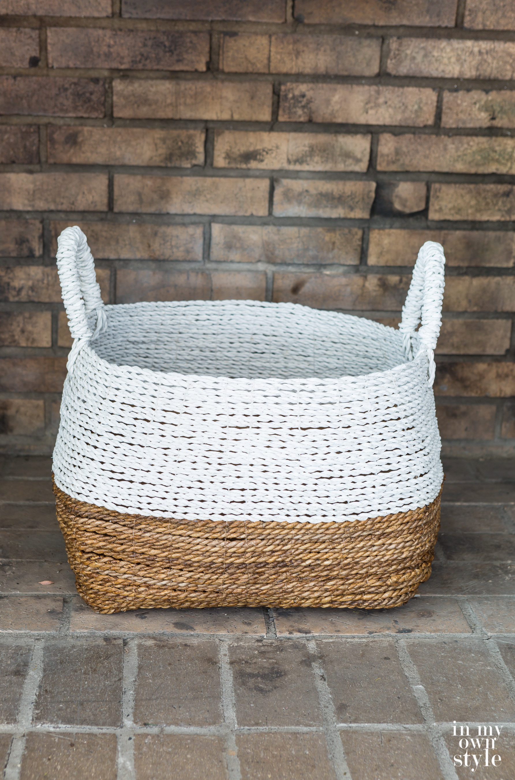 Decorating Tips When Using Large Baskets - In My Own Style