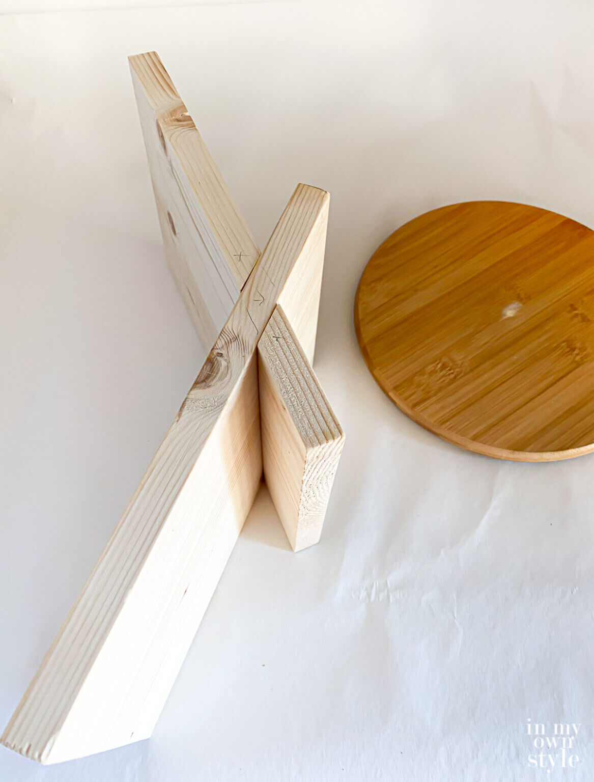 DIY: X Shape Open Book Stand that Spins - In My Own Style