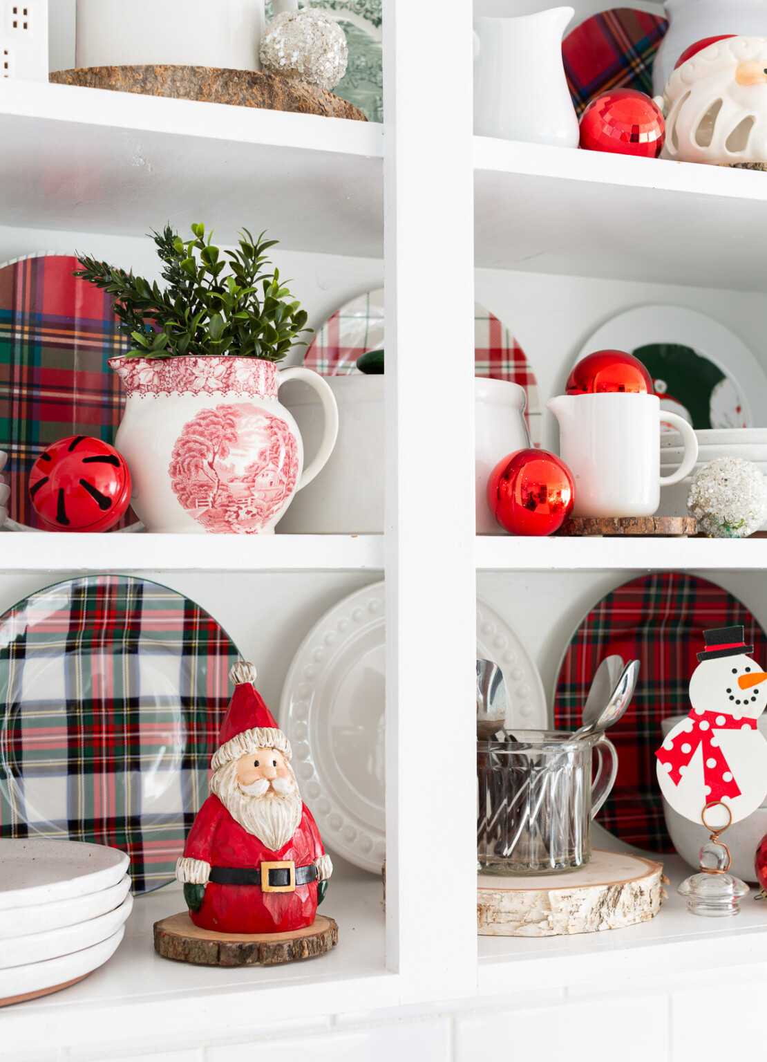 Festive Christmas Kitchen Shelf Decor Ideas - In My Own Style