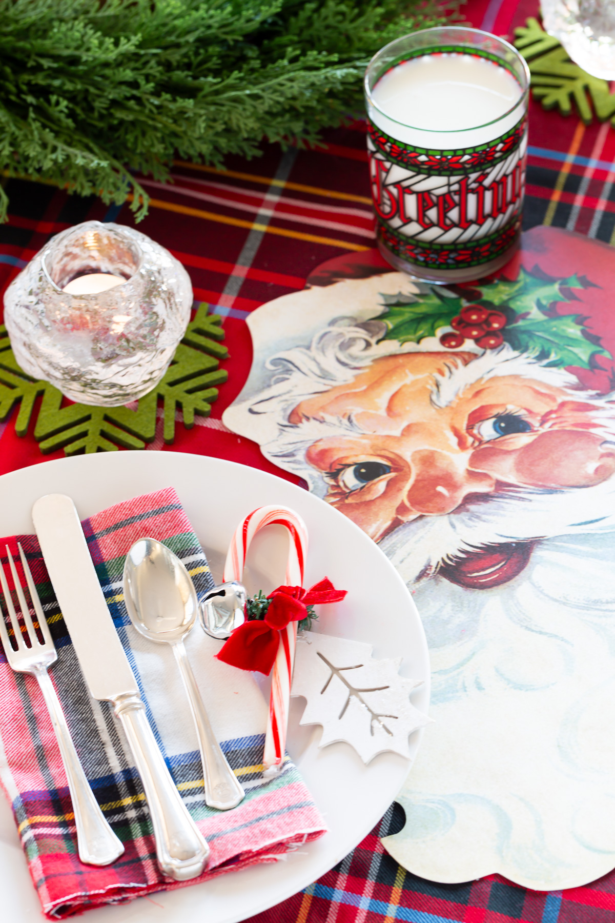 Fun & Festive Christmas Dinner Table Setting - In My Own Style